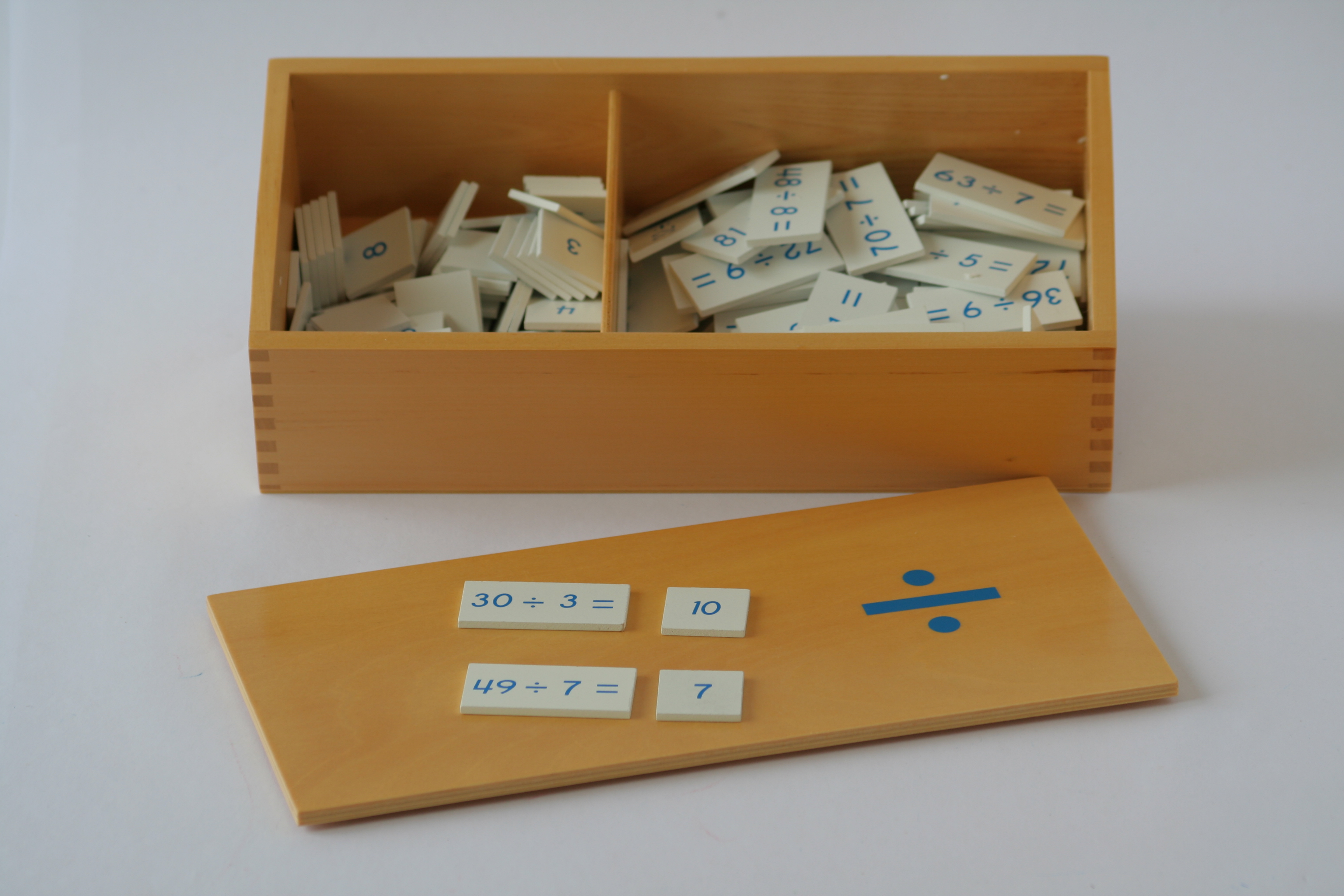 Divisions Equations and Dividends Box | Montessori Pre-School Supplies